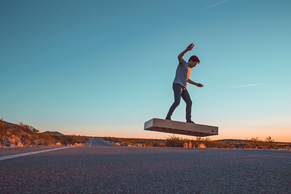 ArcaBoard, un véritable hoverboard propulsé par des ventilateurs ...